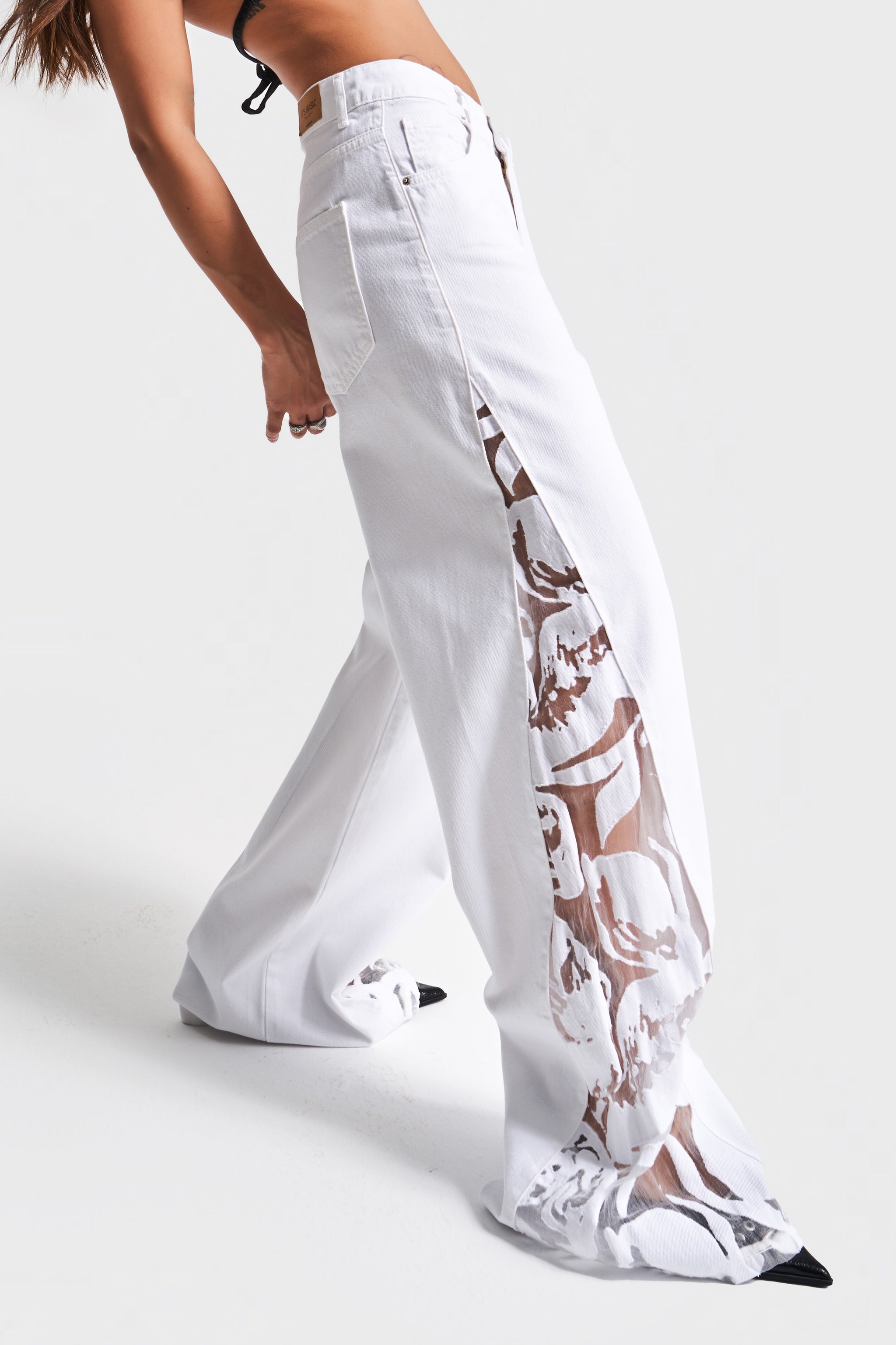 Kadın Beyaz Wide Leg Fit Denim Jean - Tül Dantel Detaylı